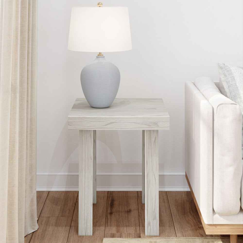 Farmhouse Square Side Table, 20" – Plank+Beam