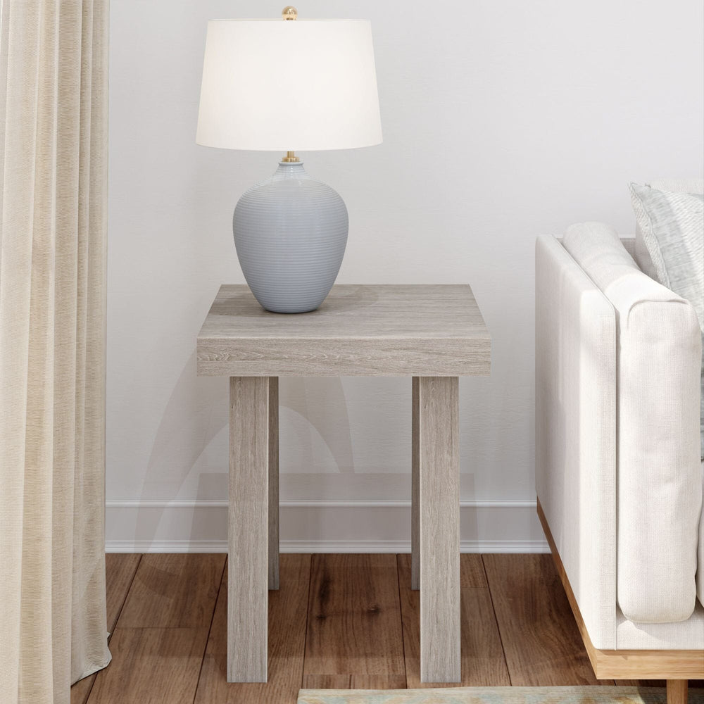Farmhouse Square Side Table, 20" – Plank+Beam